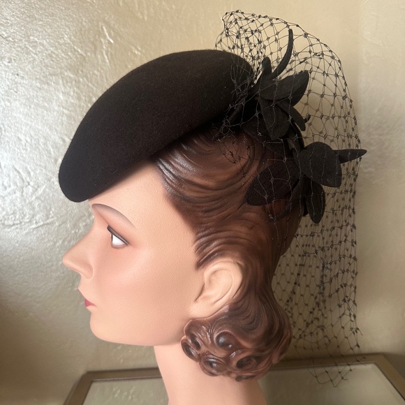 Accessories | Impressive 193s Tilt Felt Hat With Felt Flowers O Ring ...